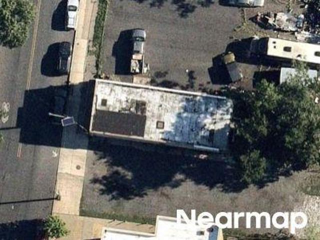 N Willow St