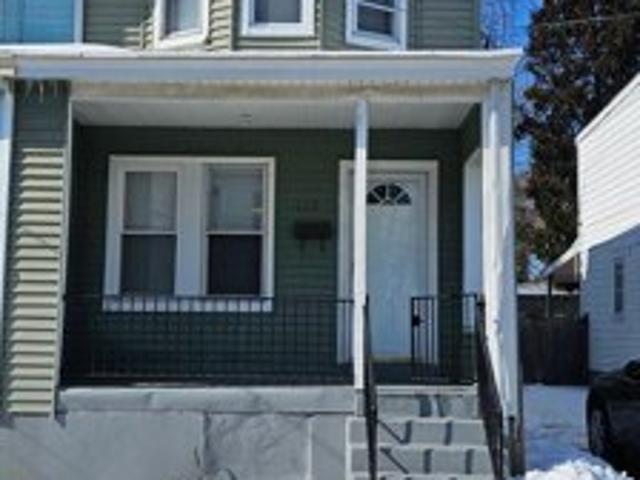 N Willow St, Trenton, Home For Sale