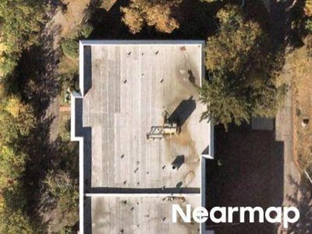 N Windsor Dr Apt 215