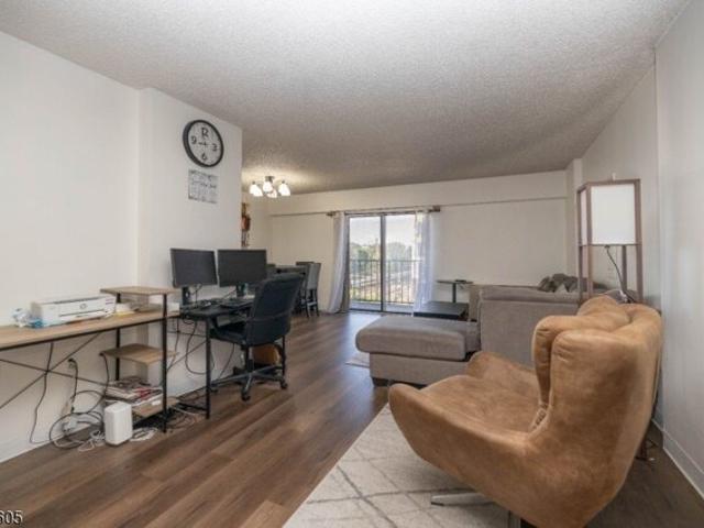 N Wood Ave Apt,linden, Condo For Sale