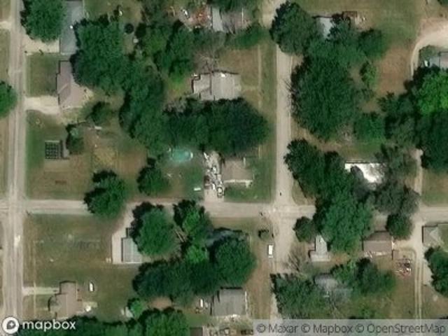N Woods Ave