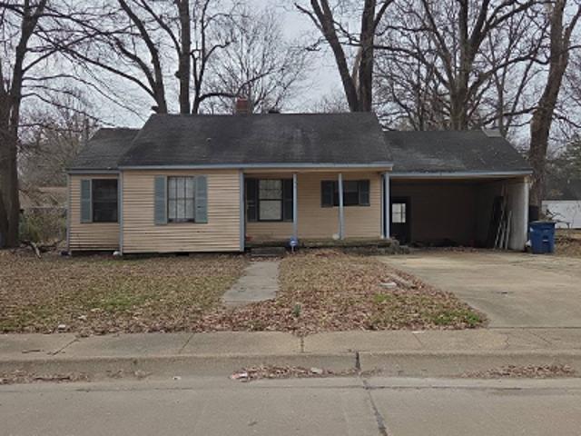 N Worthington Dr