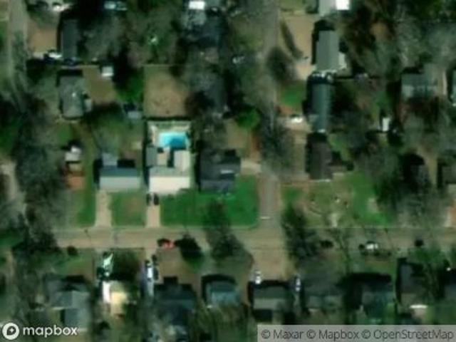 N Yale St