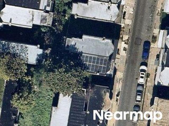 N Yewdall St