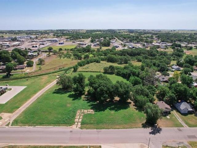 N 00 Main St, Elk City, OK 73644