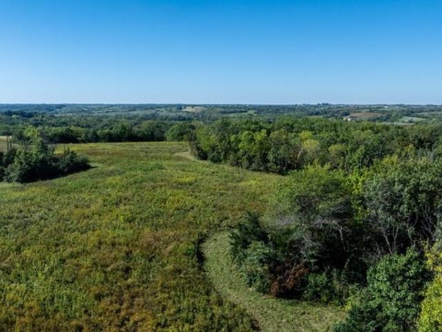 N 145th Ave, Lucas, IA 50151