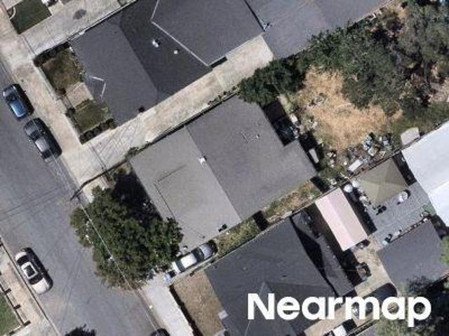 N 14th St