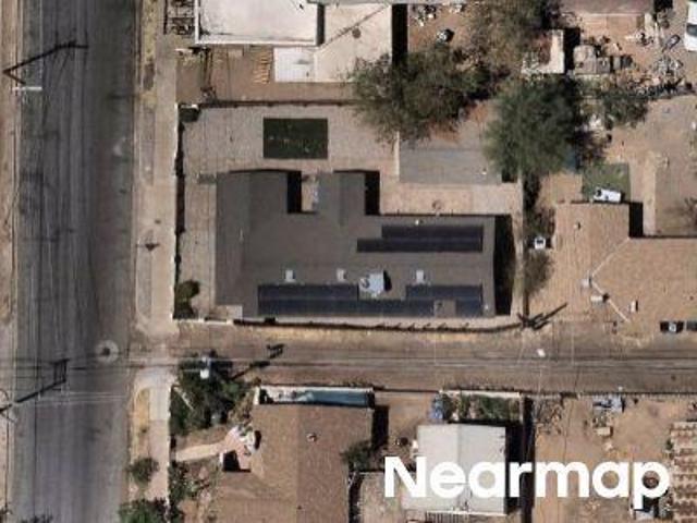 N 14th St