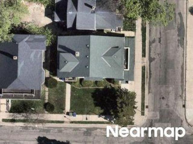 N 14th St