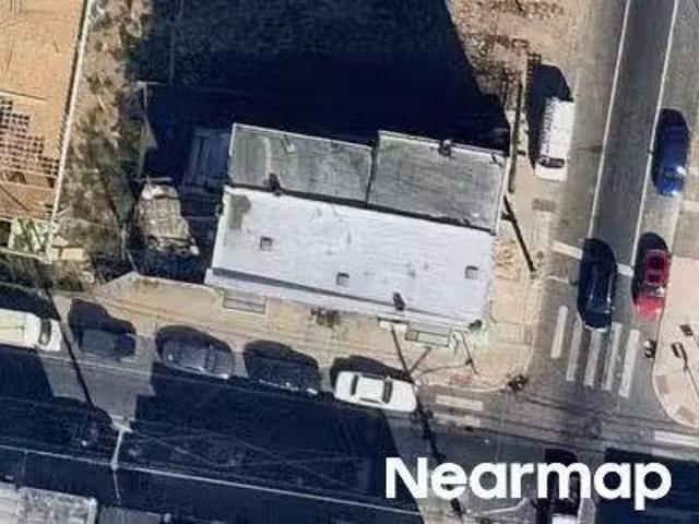 N 15th St