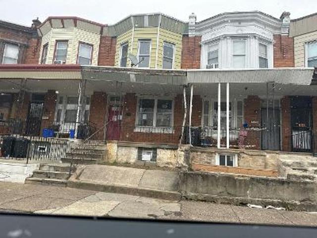N 15th St