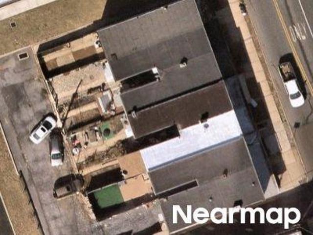 N 15th St