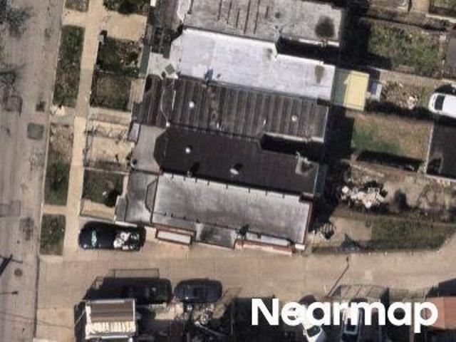 N 15th St