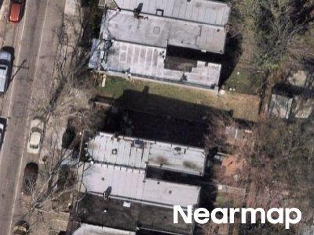 N 15th St