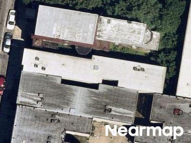 N 15th St