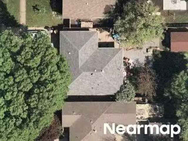 N 16th St