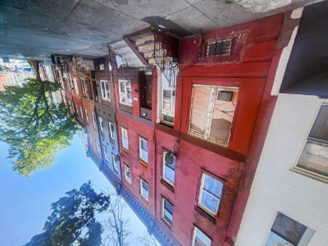 N 16th St