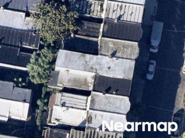 N 17th St