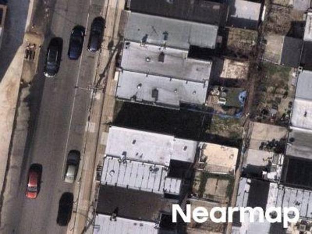 N 17th St