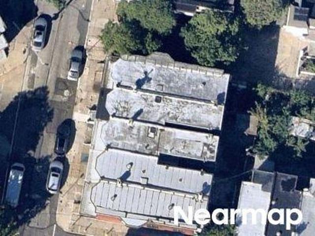 N 17th St