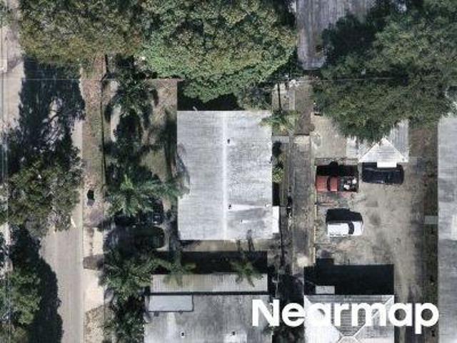 N 19th Ave