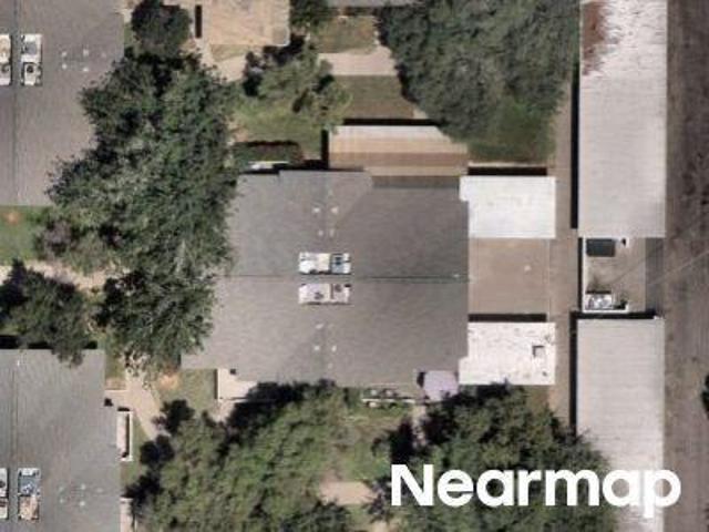N 19th Ave