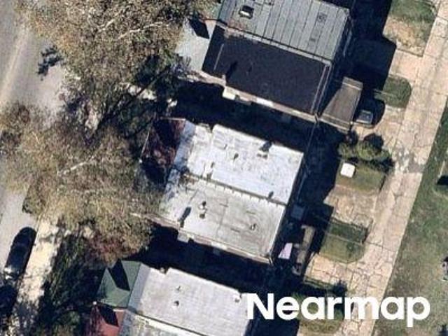 N 19th St