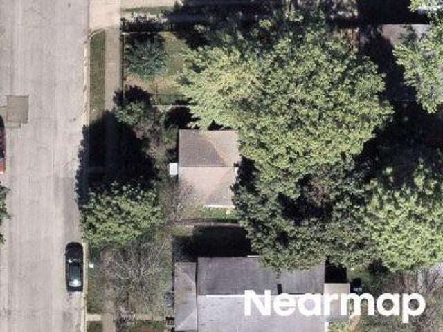 N 19th St