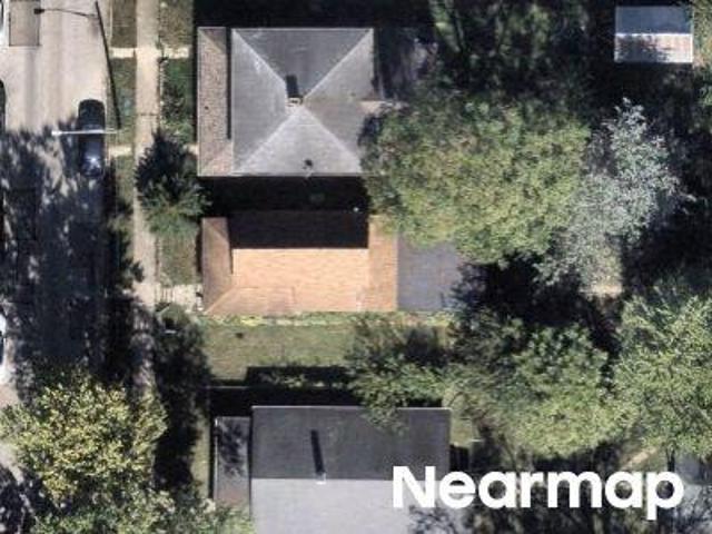 N 19th St
