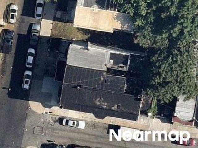 N 19th St