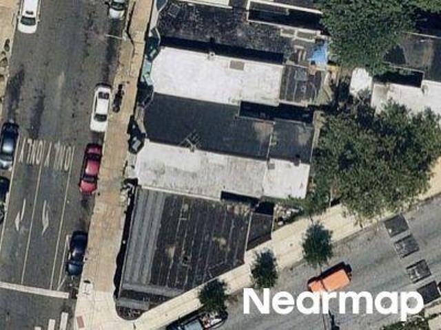 N 19th St