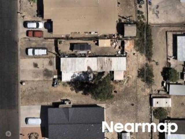 N 19th St