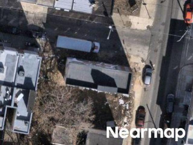 N 19th St