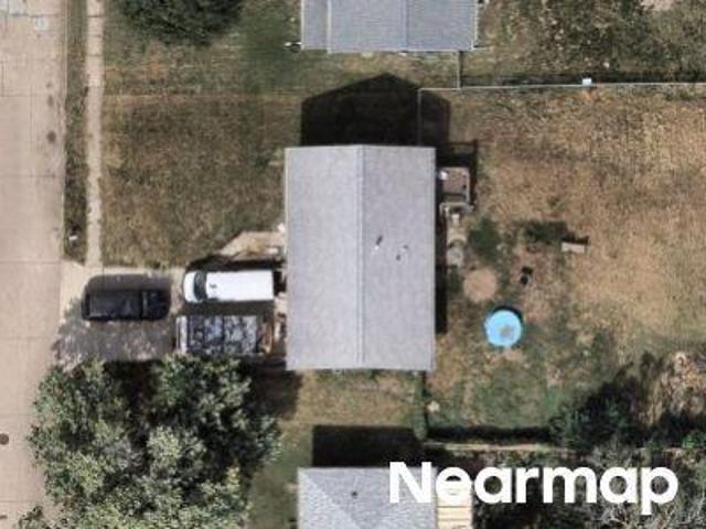 N 105th St