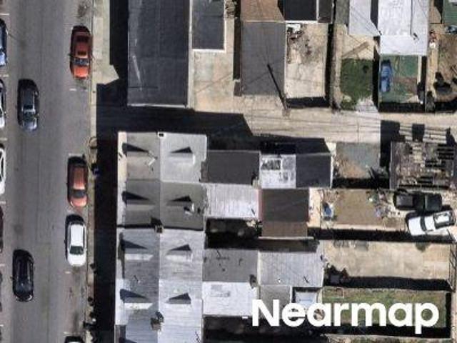 N 10th St