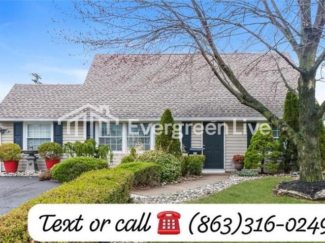 N 11 Return Ln Unit 1, Levittown, PA 19055