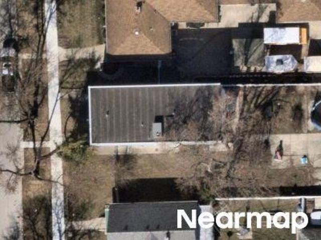 N 11th Ave