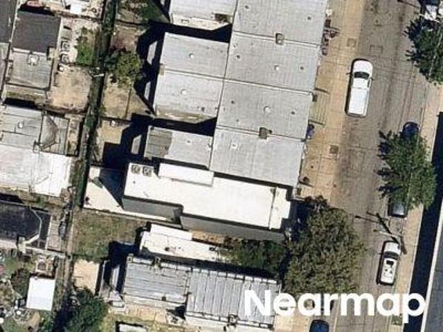 N 11th St