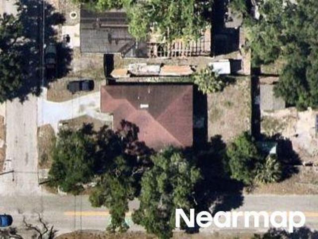 N 11th St