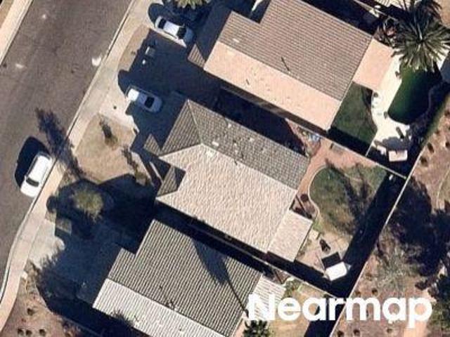 N 126th Ln