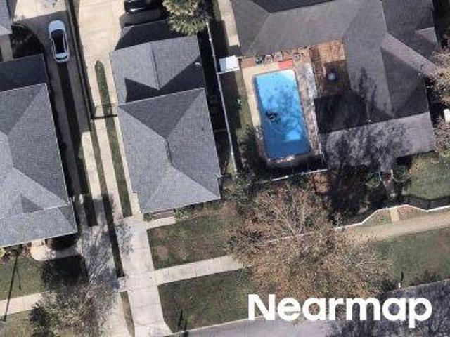 N 12th Ave