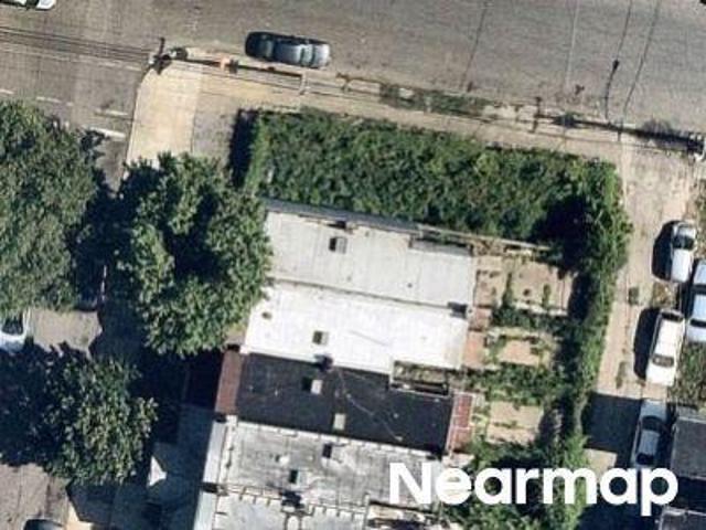 N 12th St