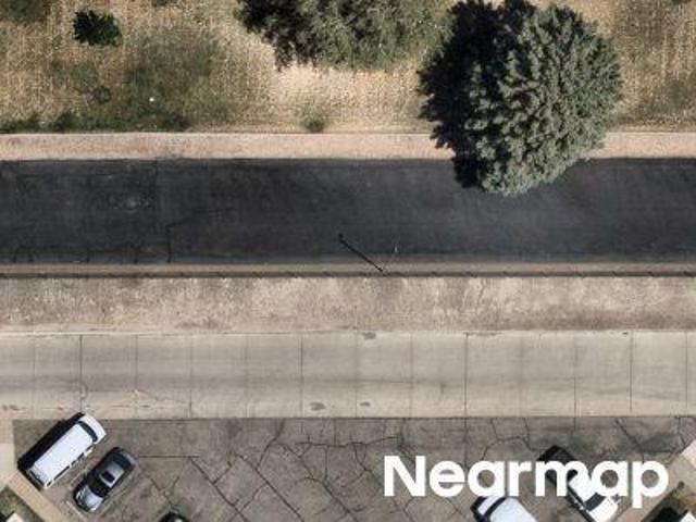 N 12th St