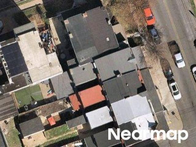 N 12th St