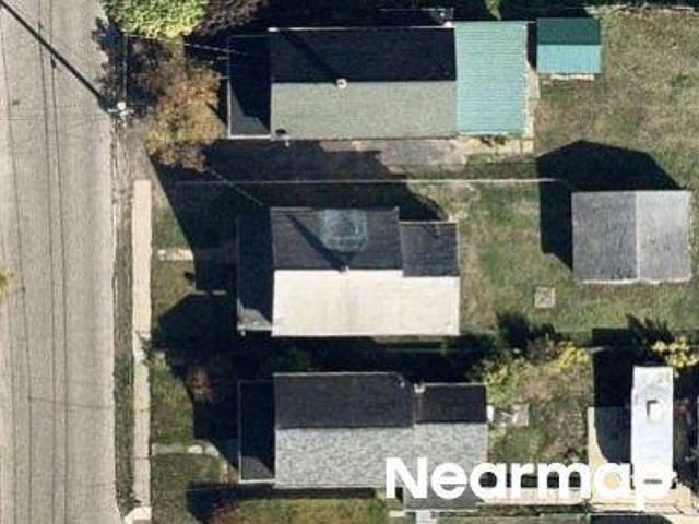 N 12th St