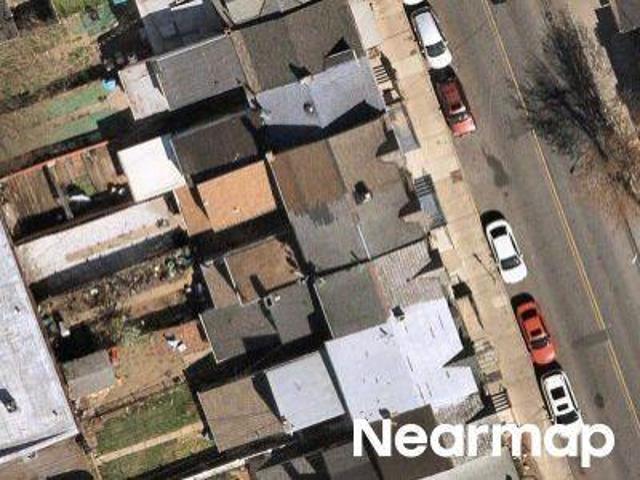N 12th St