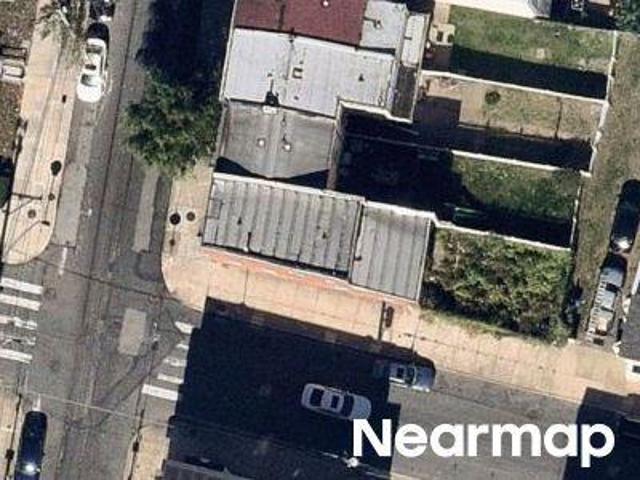 N 12th St