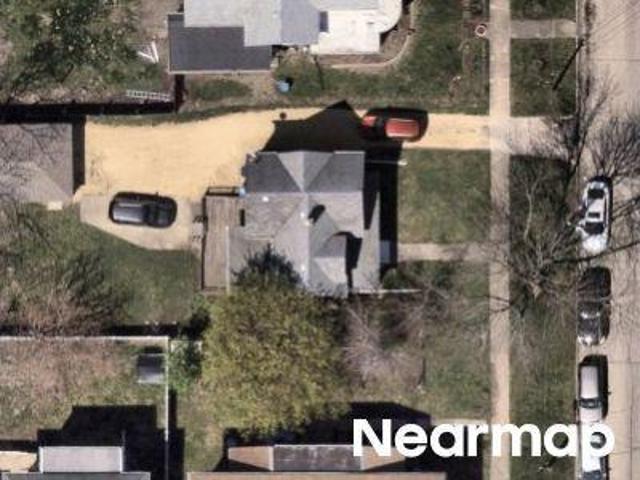N 12th St