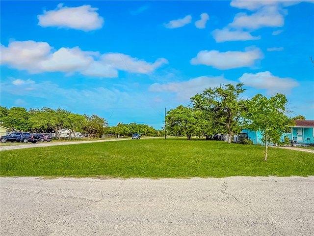 N 13th Lot 1 and W Ireland St, Aransas Pass, TX 78336