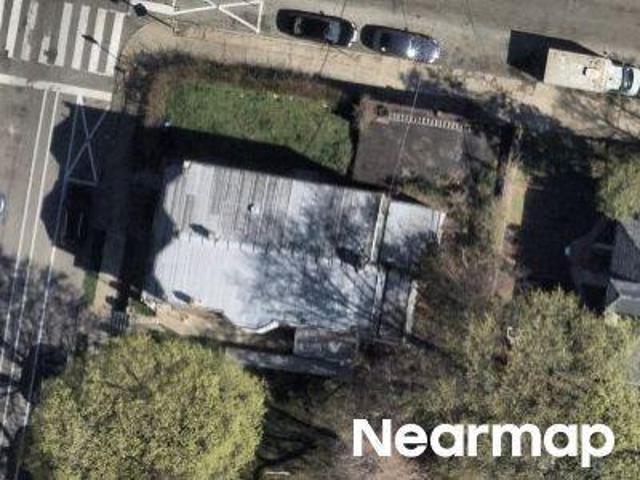 N 13th St